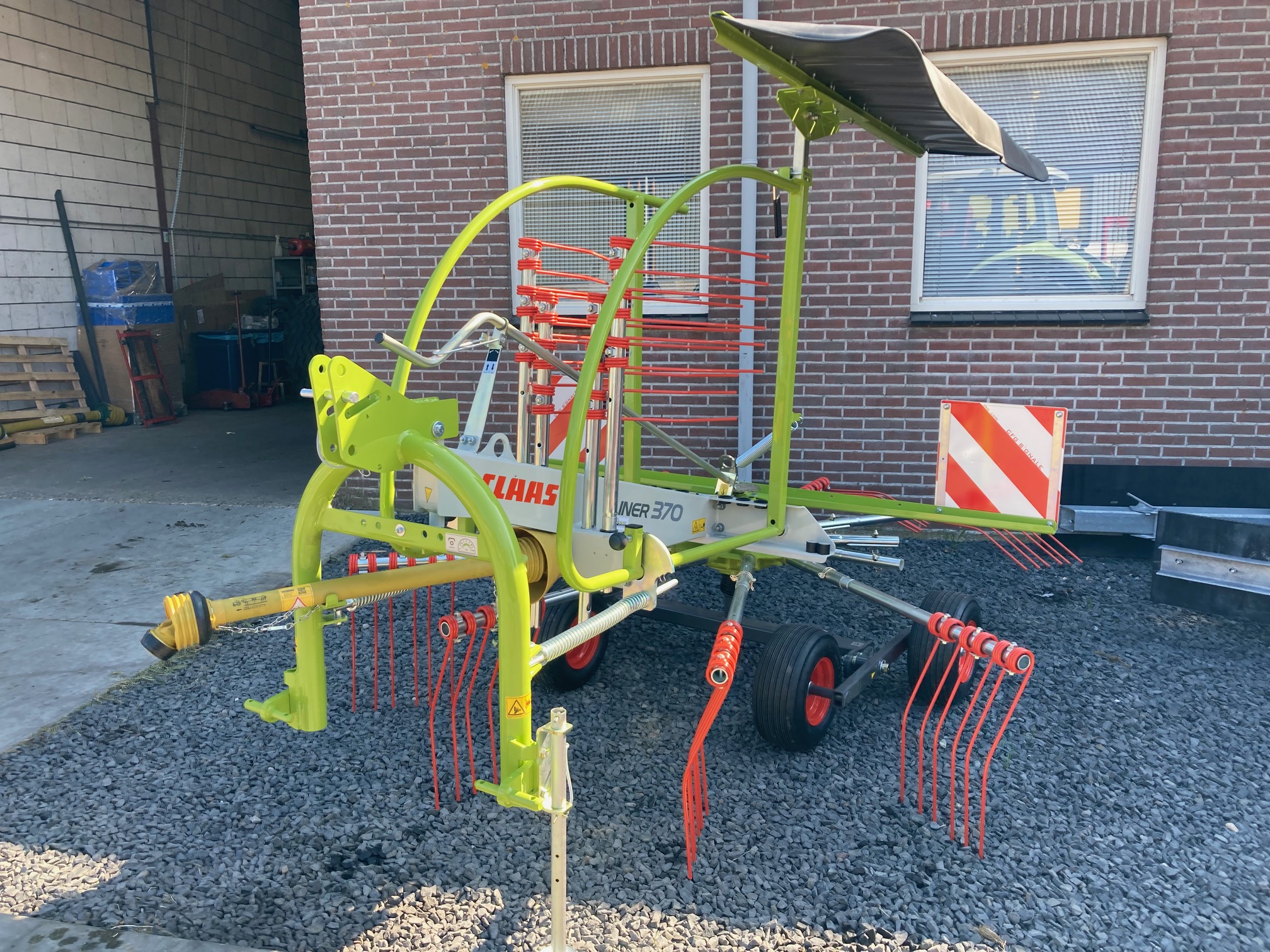 CLAAS liner 370 - Van den Berg Mechanisatie